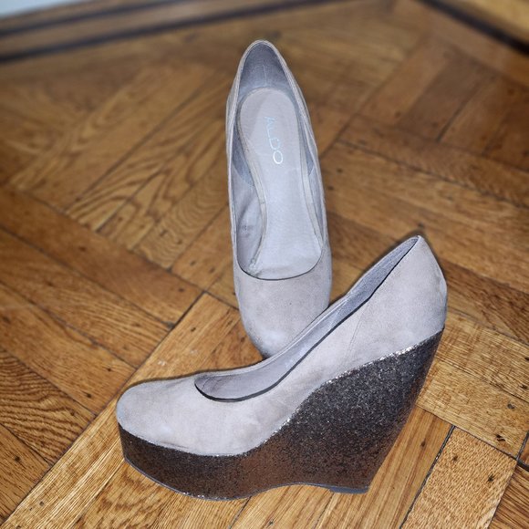 Aldo | Shoes | Aldo Retro 9s Platforms Shoes Greige Suedebronze Glitter ...